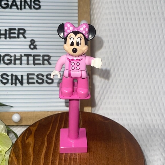 Lego | Toys | Lego Duplo Minnie Mouse Figure 2 34 Any Questions Just ...